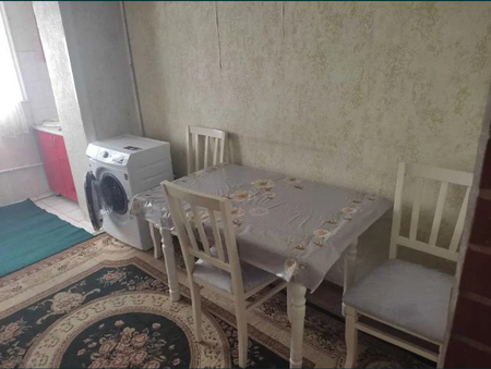 ШРуставели 1/3/5 Кирпич Балкон1*3м² Общ пл28м²