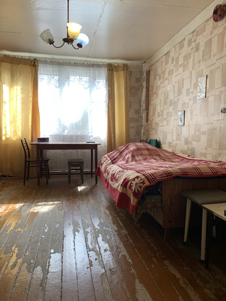 Продается 2/1/2 Спутник 4