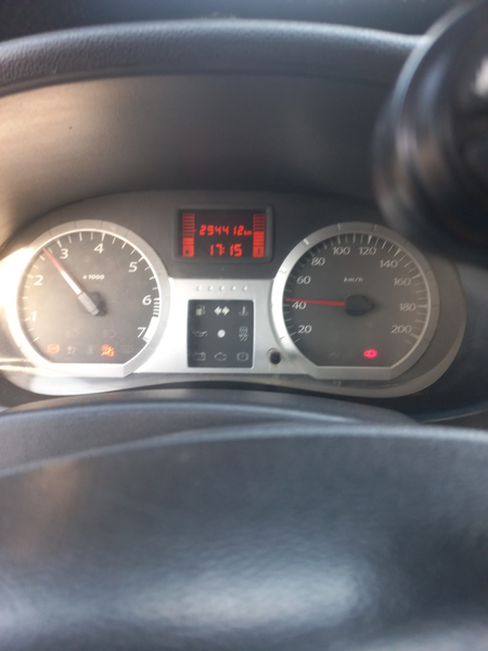 Lada largus sotiladi yoki barterga