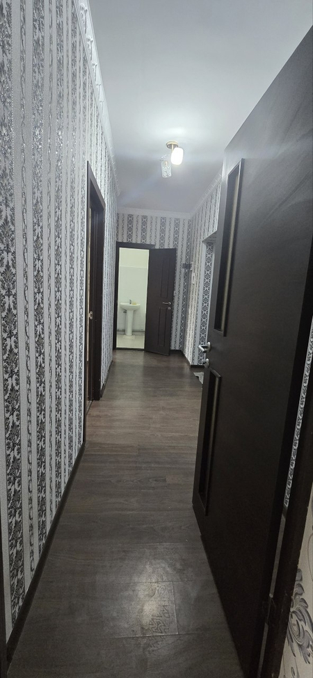 Янгихаёт 8 2/1/7 срочно продается квартира можно в Ипатеку
