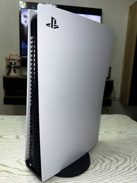 Ps5 sotiladi uyinlari bilan
