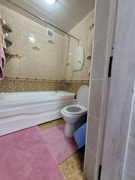 Продам квартиру Буюк ипак йули 2/2/5 55м2