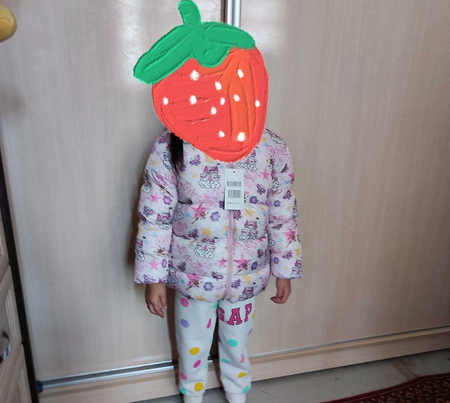 Продам куртку на девочку. Турция