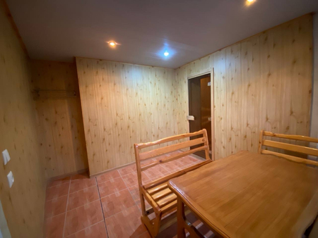 Dacha bor suv boyida tapchan sauna qibray