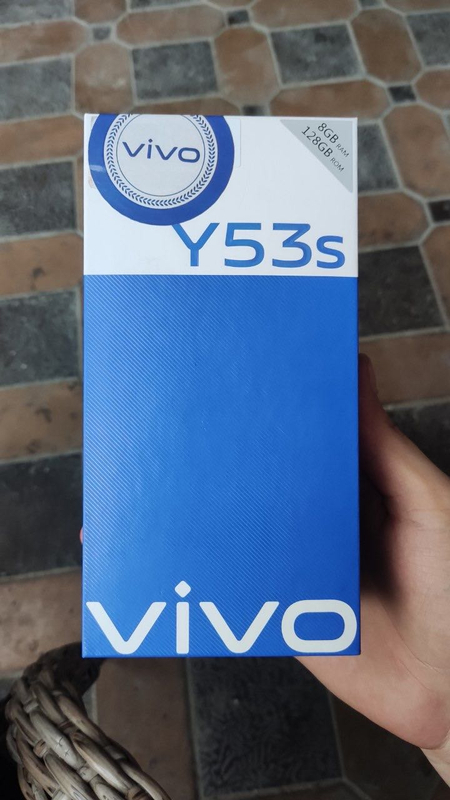 Vivo y53s 8/128.