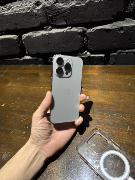 Iphone 15 pro 128 gb