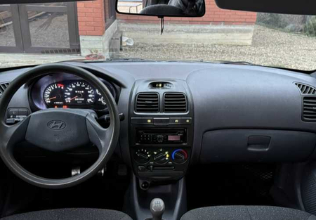 Hyundai Accent 2011 год