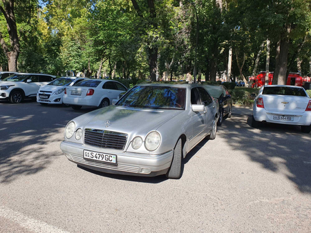 Продам мерседес w210 состояние отличное