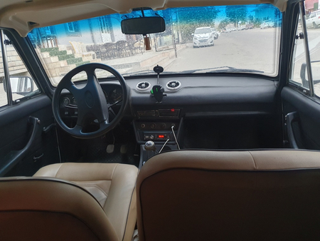 Vaz 21011 srochna sotiladi