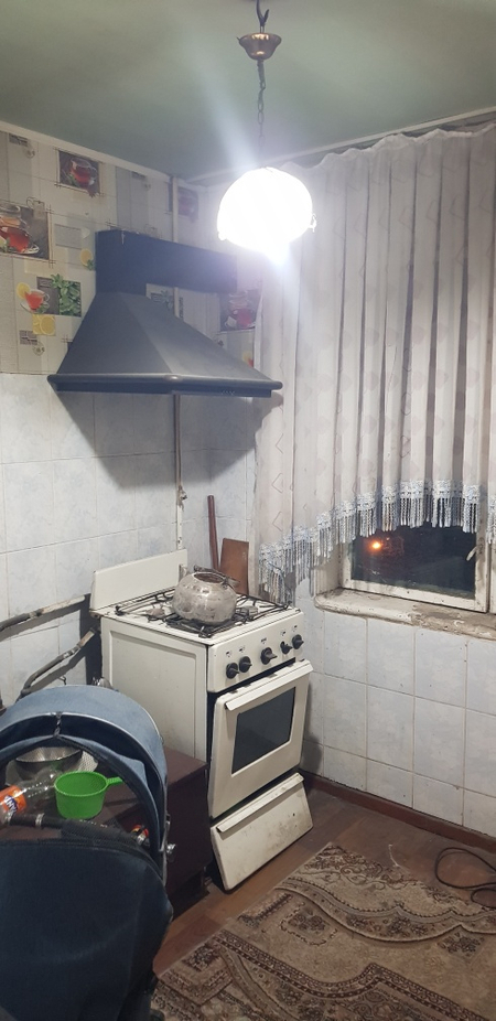 Quvasoyda 2 xonalik kv sotiladi kollej oldida