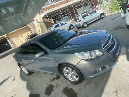 Malibu 1 sotiladi 2016 ideal xolatda