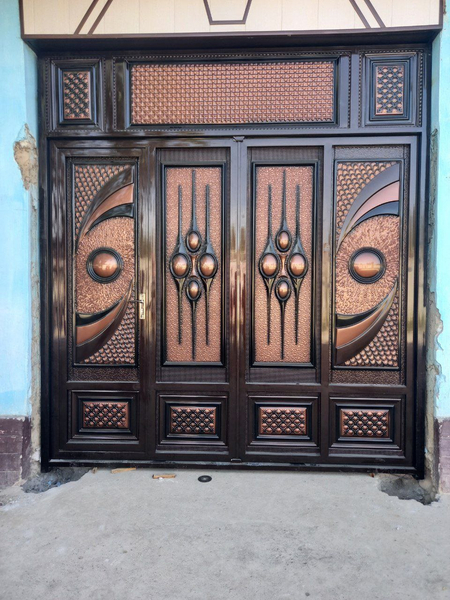 Sifatli temir darvozalar