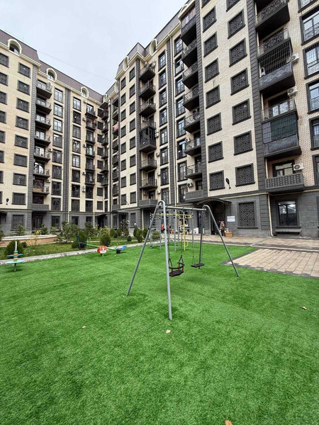 Продается квартира в лучшем ЖК  Xon Saroy. 1в2/3/10. 42м2 + Балкон.