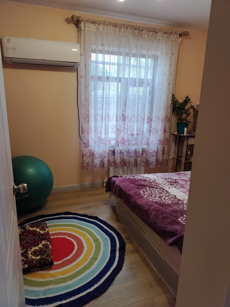 Продаётся свой дом. Юкоричирчикский район, новый район Ташкента.