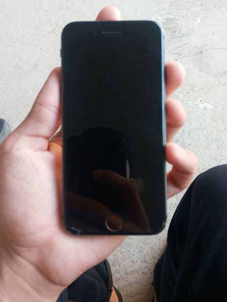 IPhone 8 iwlawi cotki