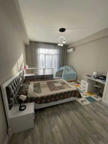 Продам 4 комнатную в новостройке, ЕВРО ремонт под ключ + парковка