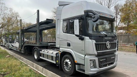 SHACMAN Х5000 4x2 тягач (АМТ)+Автовоз трелер 8та машина сигади