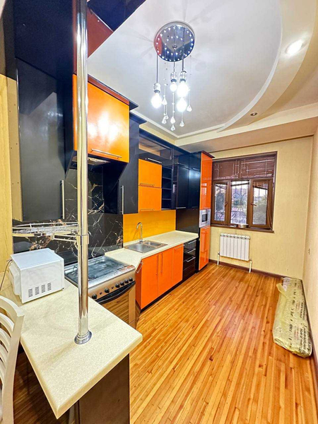 Продается 2х ком квартира с евроремонтом по ул  Нукусская  100м2