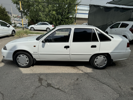 Nexia 2 1.6 Sotiladi 2014 yil 158.000 prabeg