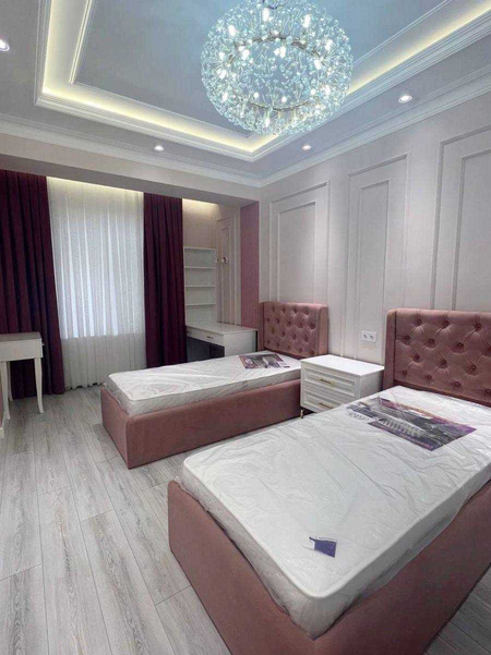 Новостройка c Обстановкой в Центре 4/4/10. Dream House 140 м2: