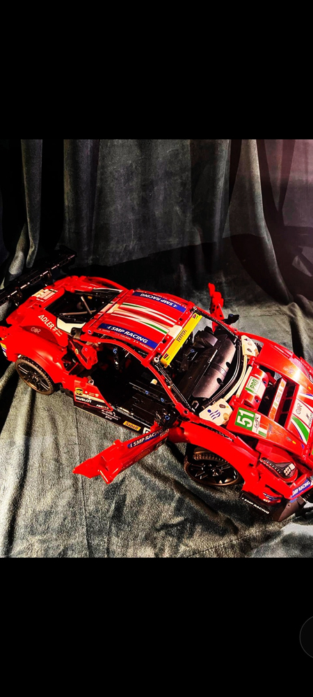 Конструктор - LEGO TECHNIC Ferrari 488 GTE.