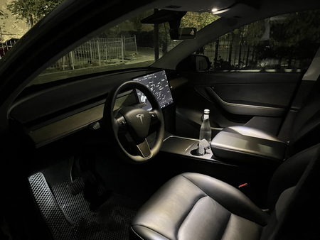 Tesla Model Y Longe Range Dual Motor