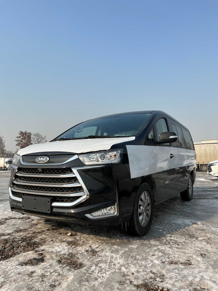 Jac M4 Minibus 2022
