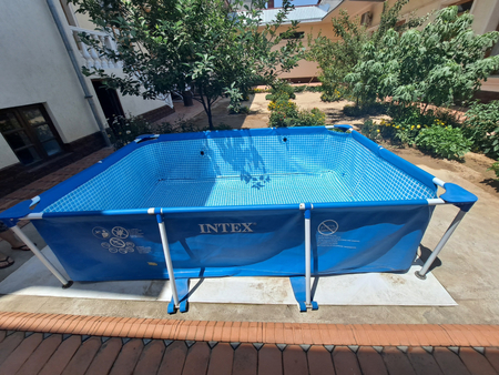 Intex basseyn sotiladi 300×200.