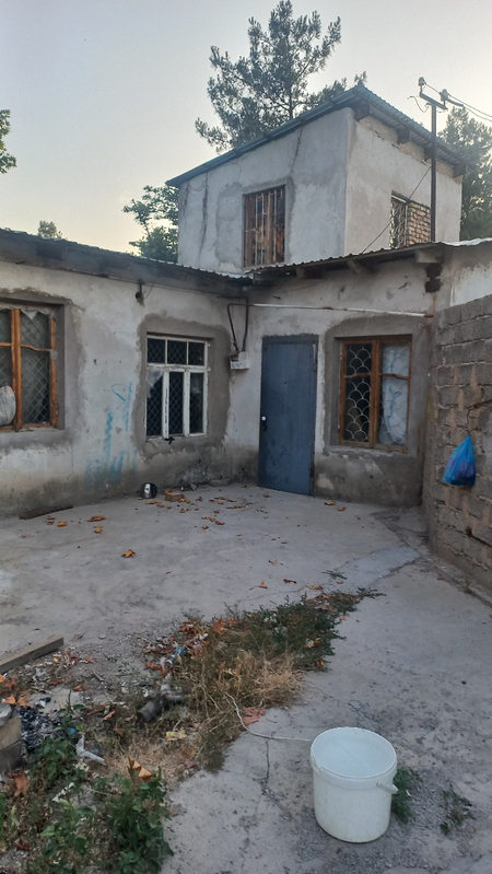 Новый кирпичный  дом 3 комнаты 2 сотки Мирабадский рн
