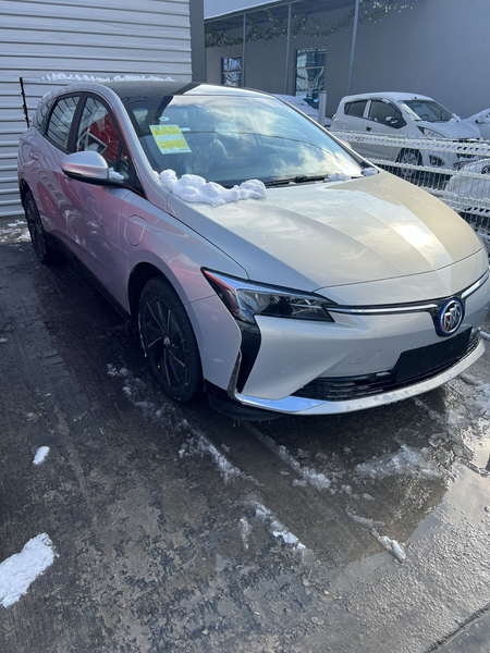 Buick velite 6 sotiladi