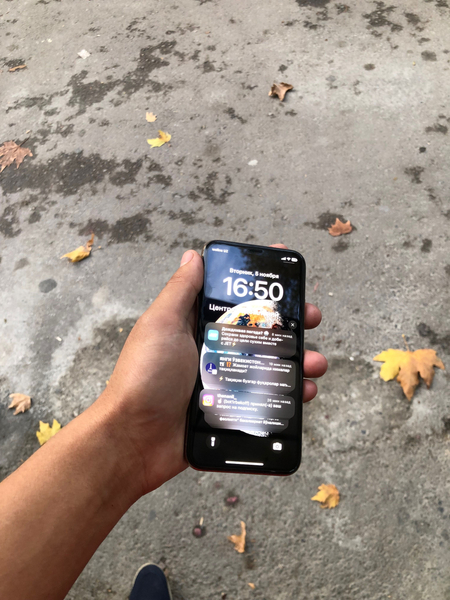 Iphone xs gold ocilmagan
