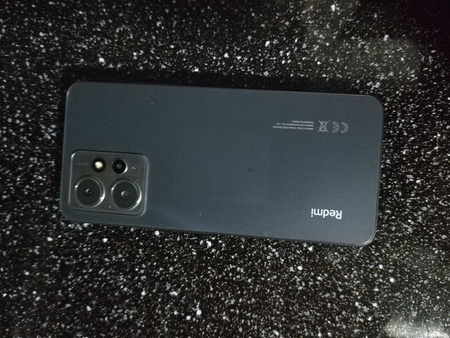 Redmi note 12  ‭1 900 000 kelishamiza