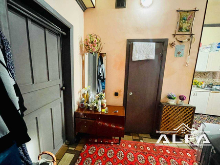 1 xonali 42m² 4-qavat uy sotiladi