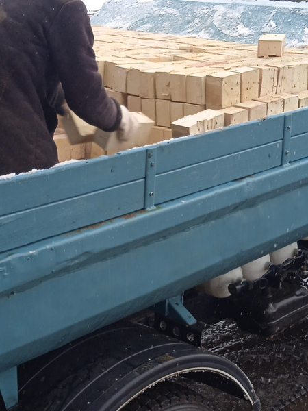Пишган гишт ва хом гишт йетгазиб берамиз