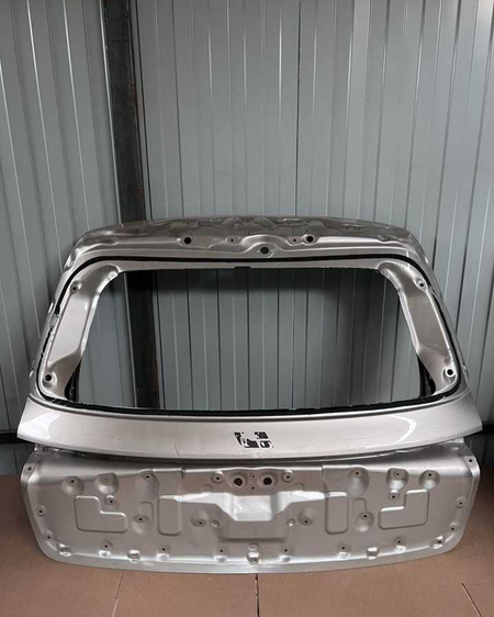 Li9  liaxing запчасти радной завадской цвет