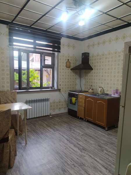 Продам Дом 4 комнаты , 2.7 сотки