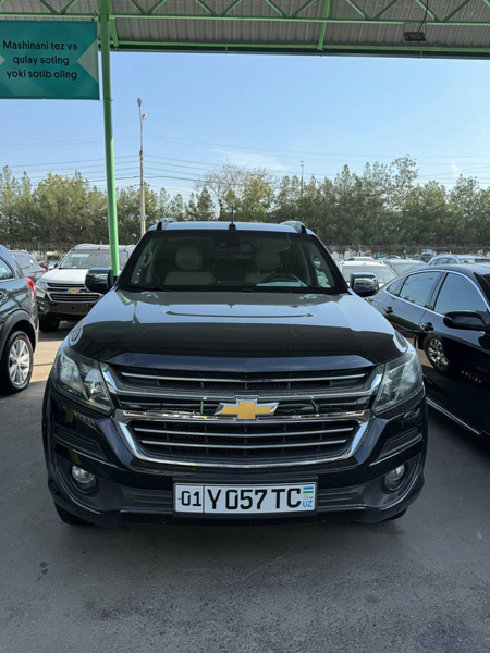 Chevrolet Trailblezer 2020 yil Mers sideniyalar qo’yilgan