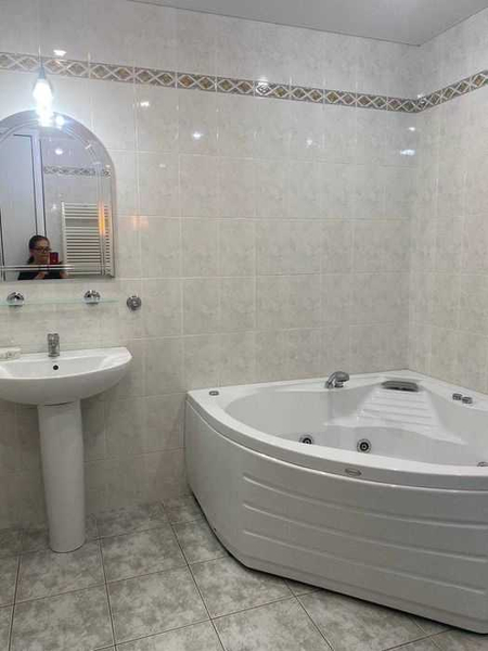 New building 4 room 3 bedroom 2 bathroom euro. metro oybek