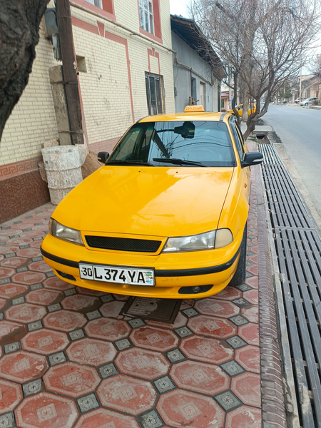 Автомашина нексия