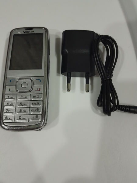 Assalom alekum telefon sotiladi original perfektum Nokia 6275i