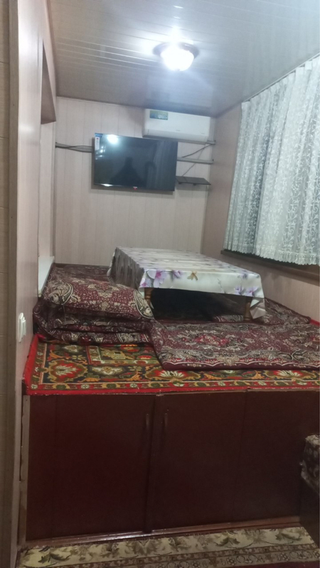 Qoraqamish 2/1 da 3 xonali kvartira Sotiladi SROCHNA yashashga tayyor