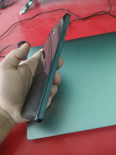 Redmi note 11 pro 8/128 aybi yo'q holati 10/10
