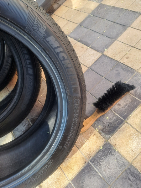 Michelin 215/45R17