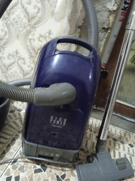 Пылесос ,,daewoo