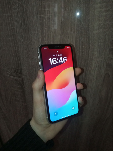 iPhone XR Память 128GB