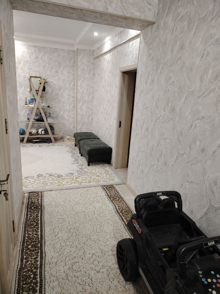 Продаются  2комн квартира