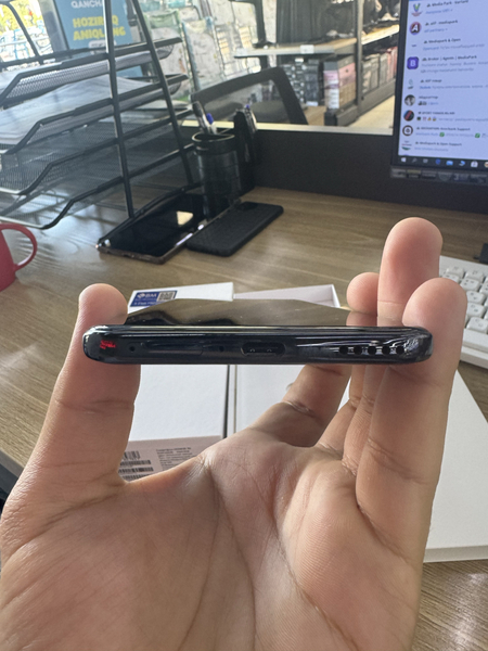 Продаётся Смартфон Honor 90 8/256 gb