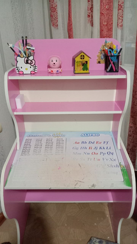 Продаётся Парта для девочек