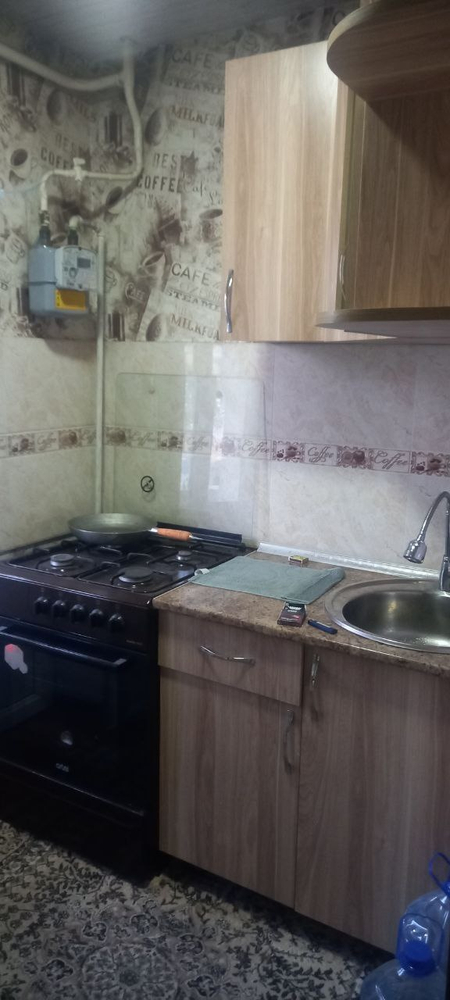 Чирчик шахар тройски 1 хоналик уй ижарага берамиз