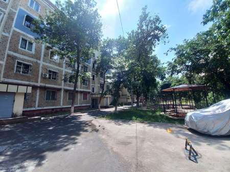 Срочно продаётся 4-х комнатная 4/4/5 Улучшенка 91м² Сергели-4 Ярмарка